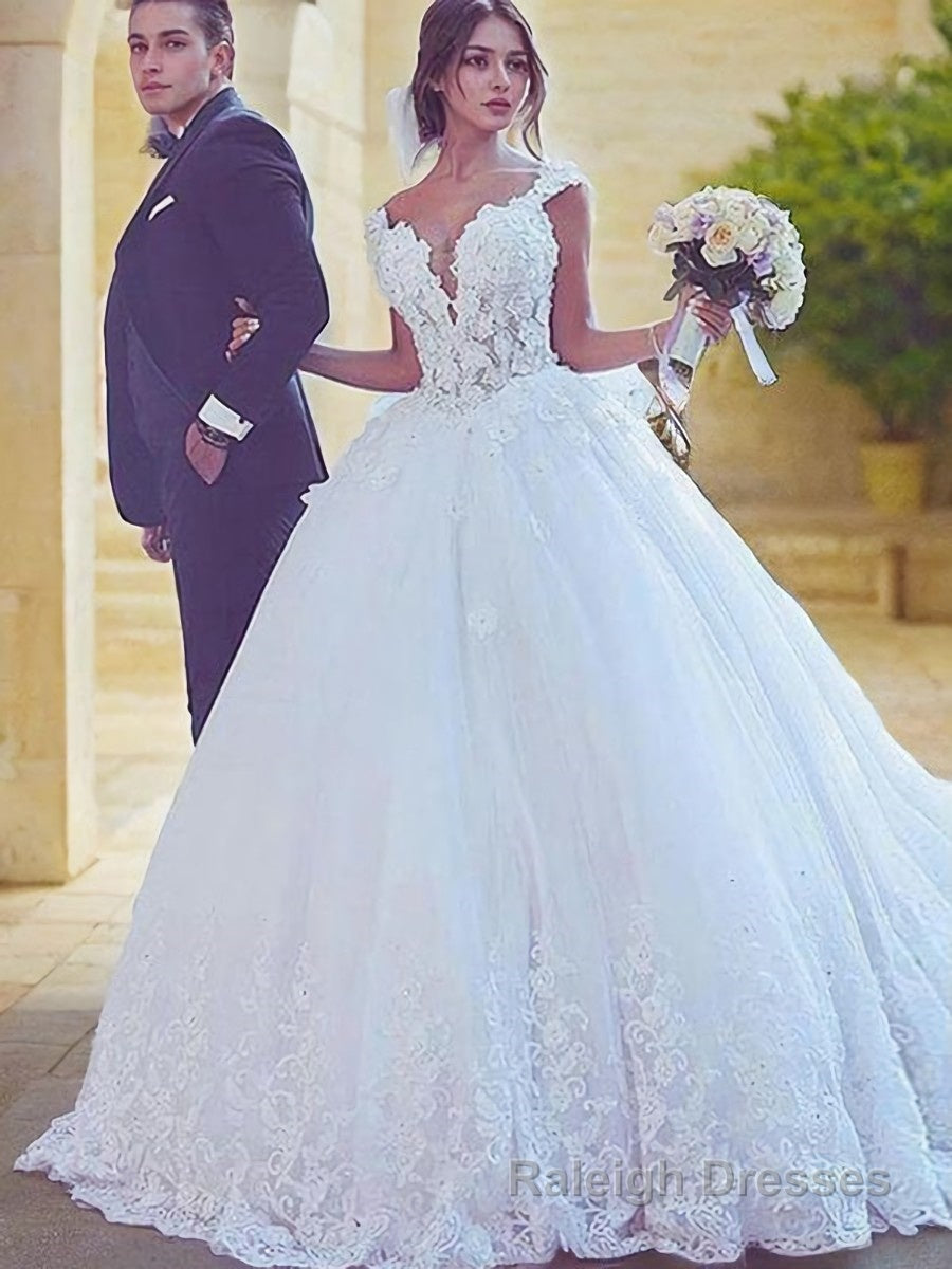Ball Gown Sweetheart Sweep Train Tulle Wedding Dresses With Appliques ...